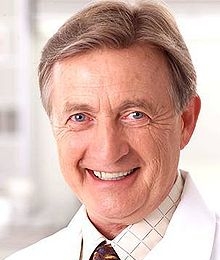 Ken Jenkins Biography, Movies, Videos, Relationships - FamousWhy